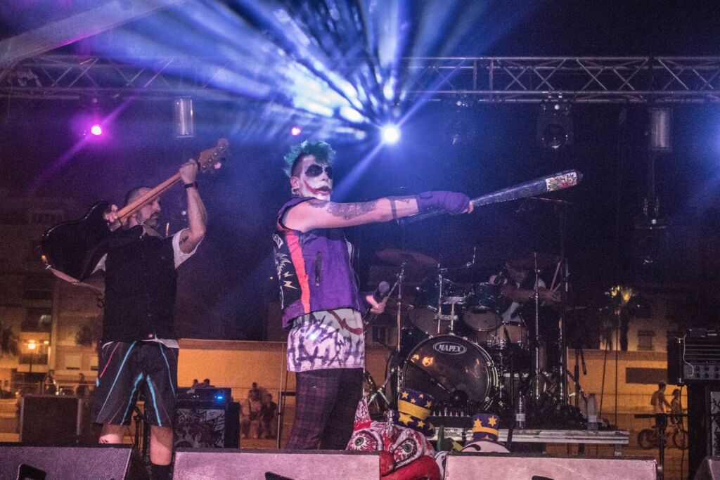 MANIFA estrena el vídeo-lyric 'Las Revoluciones Murieron'