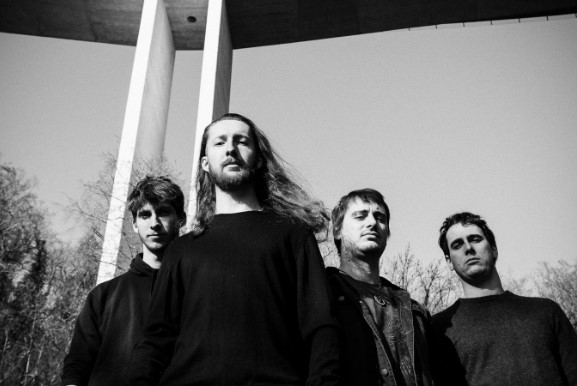 ADELON anuncia versión instrumental de su EP “Resurgence” y sigue ...