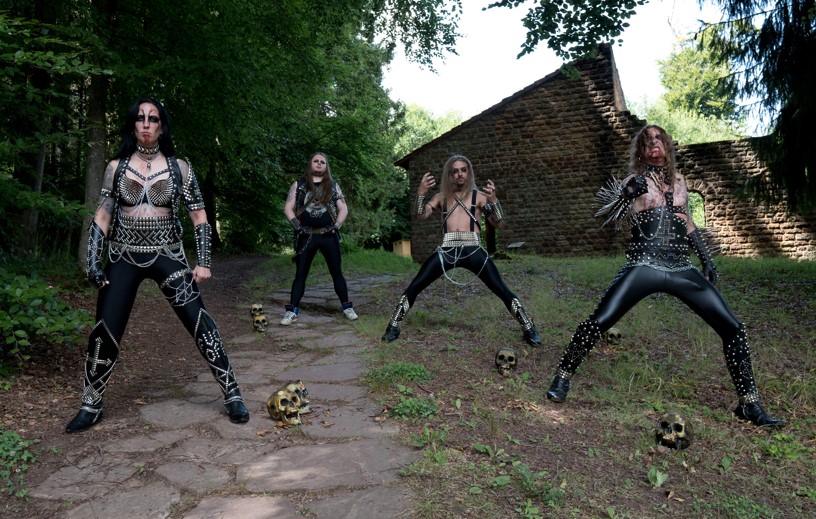 NUCTEMERON lanza su álbum "Demonic Sceptre", una explosión de black ...